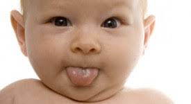 Le muguet buccal du bébé : petit traitement pour soulager | La Goutte ...